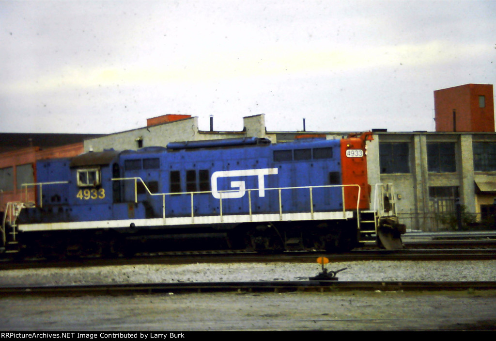 GTW 4933
